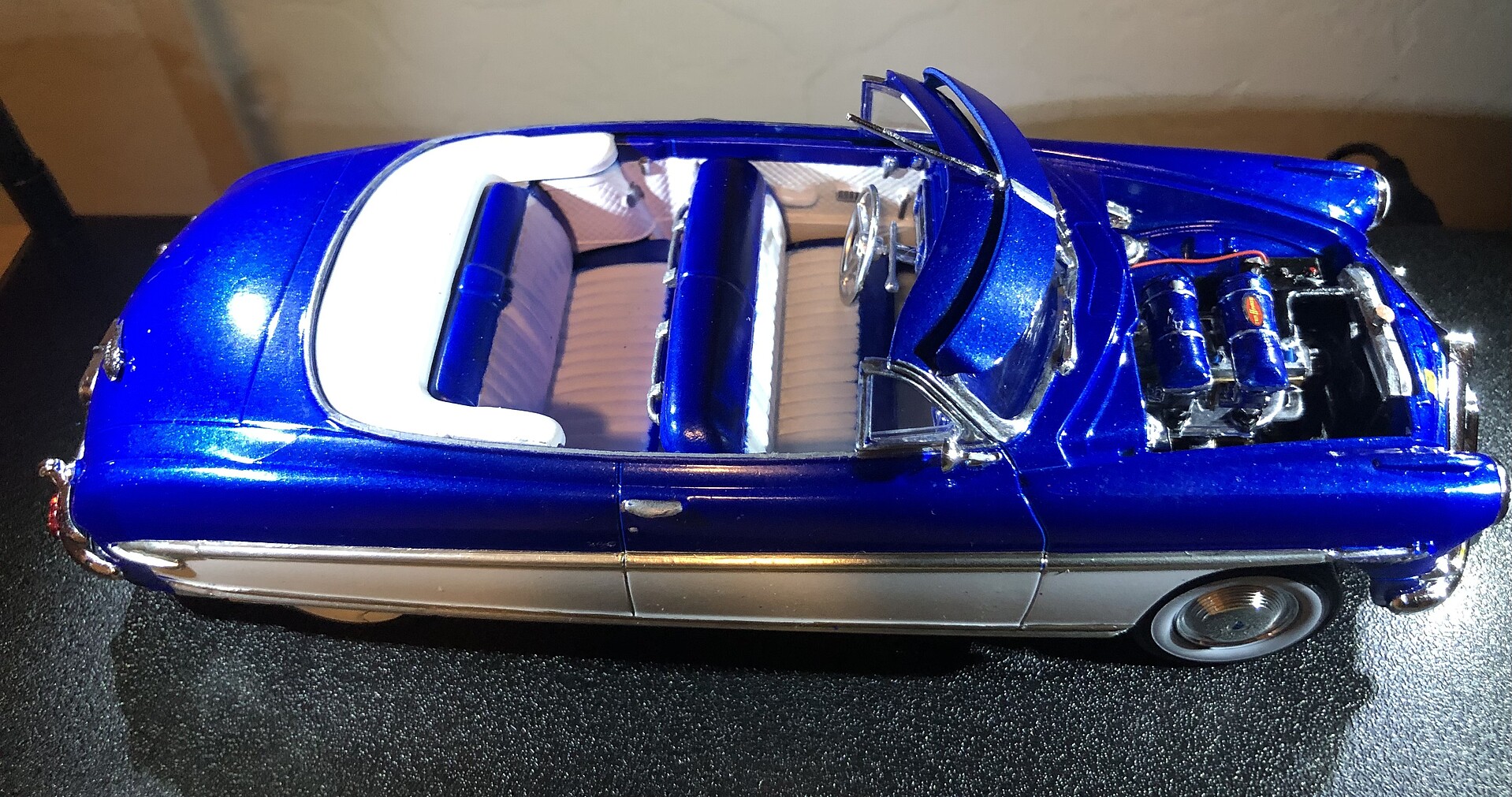 1952 Hudson Hornet Convertible -- Plastic Model Car Kit -- 1/25 Scale ...