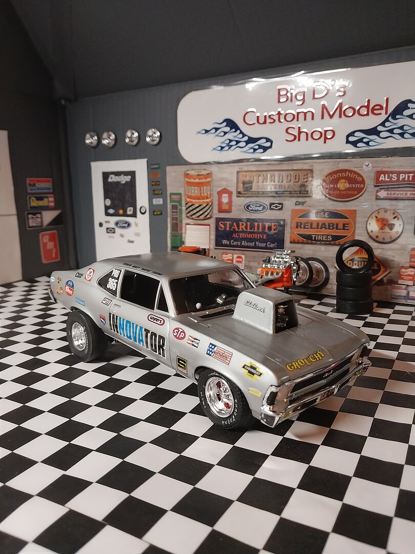 1972 Chevy Nova SS 'Old Pro' 2T -- Plastic Model Car Kit -- 1/25 Scale ...