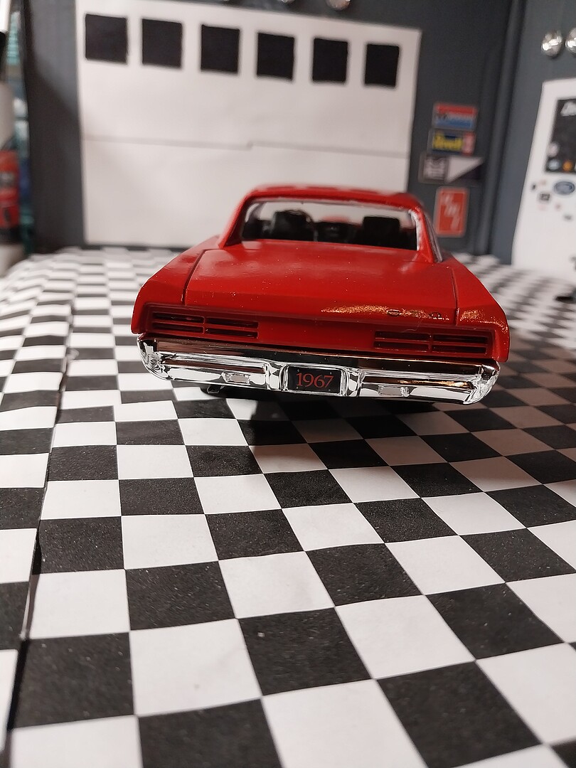 1967 Pontiac GTO Race w/Starting Light -- Plastic Model Car Vehicle Kit ...