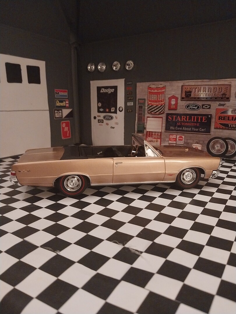 Gallery Pictures AMT '65 Pontiac GTO Plastic Model Car Vehicle Kit 1/25 ...