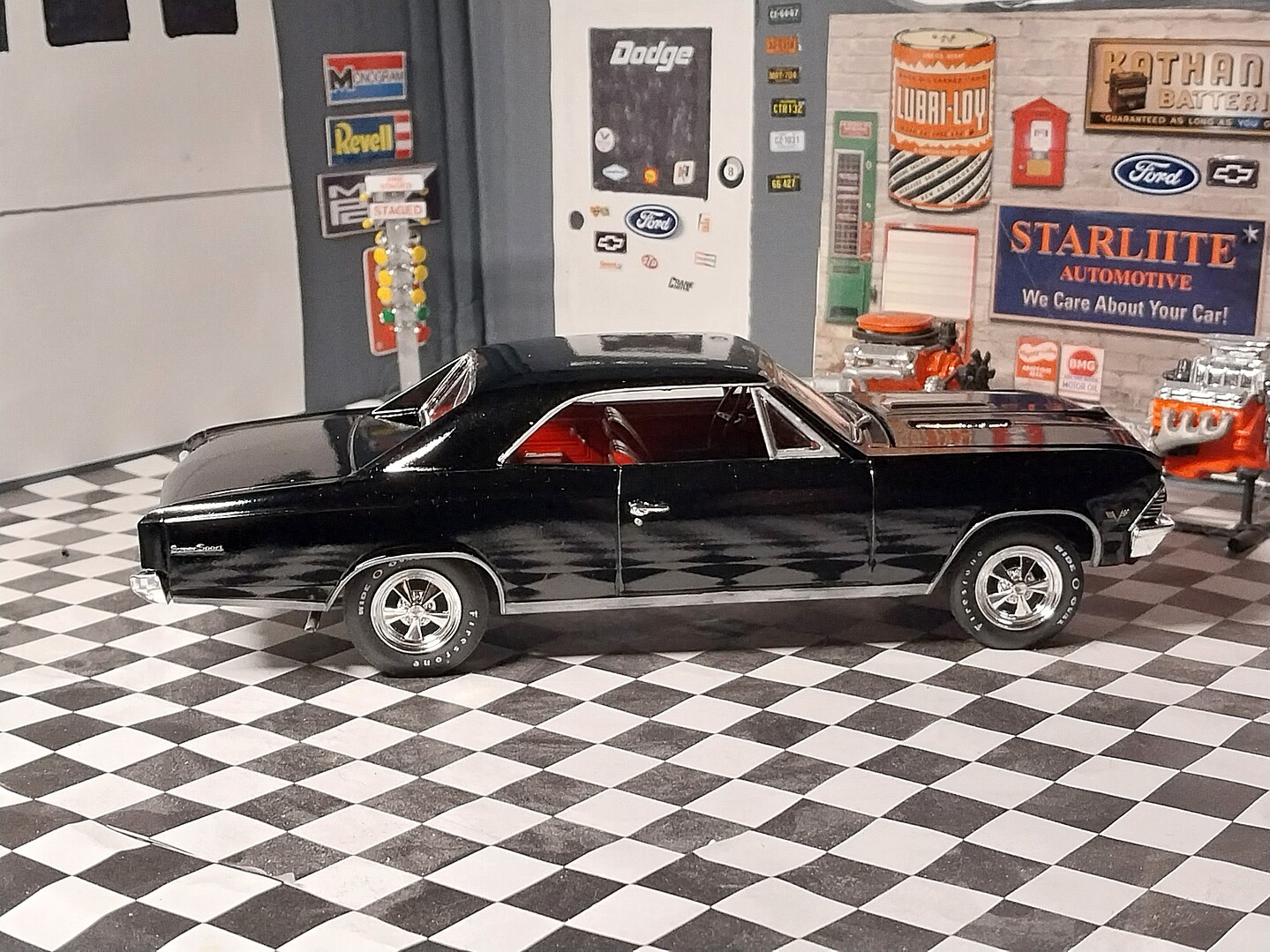 1966 Chevy Chevelle SS Car -- Plastic Model Car Vehicle Kit -- 1/25 ...