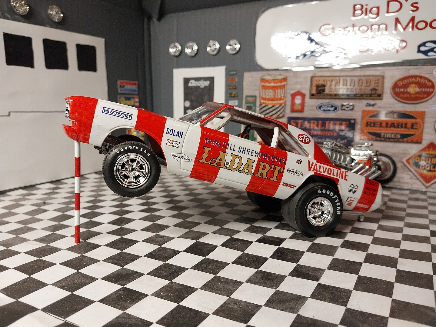 Gallery Pictures MPC LA Dart Wheelstander Plastic Model Car Vehicle Kit ...