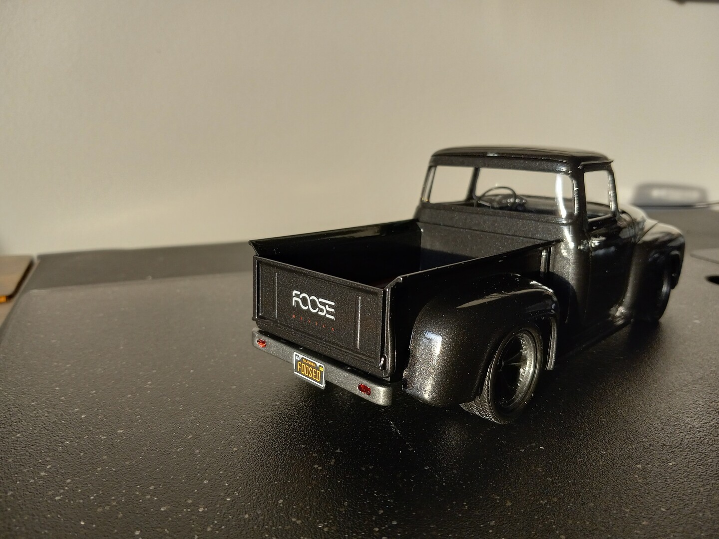 Ford FD-100 Pickup -- Plastic Model Truck Kit -- 1/25 Scale -- #854426 ...
