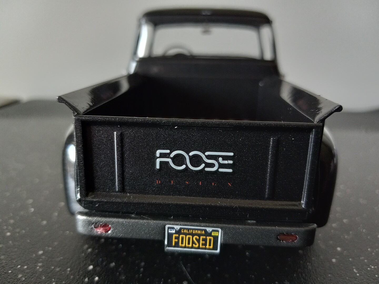 Ford FD-100 Pickup -- Plastic Model Truck Kit -- 1/25 Scale -- #854426 ...