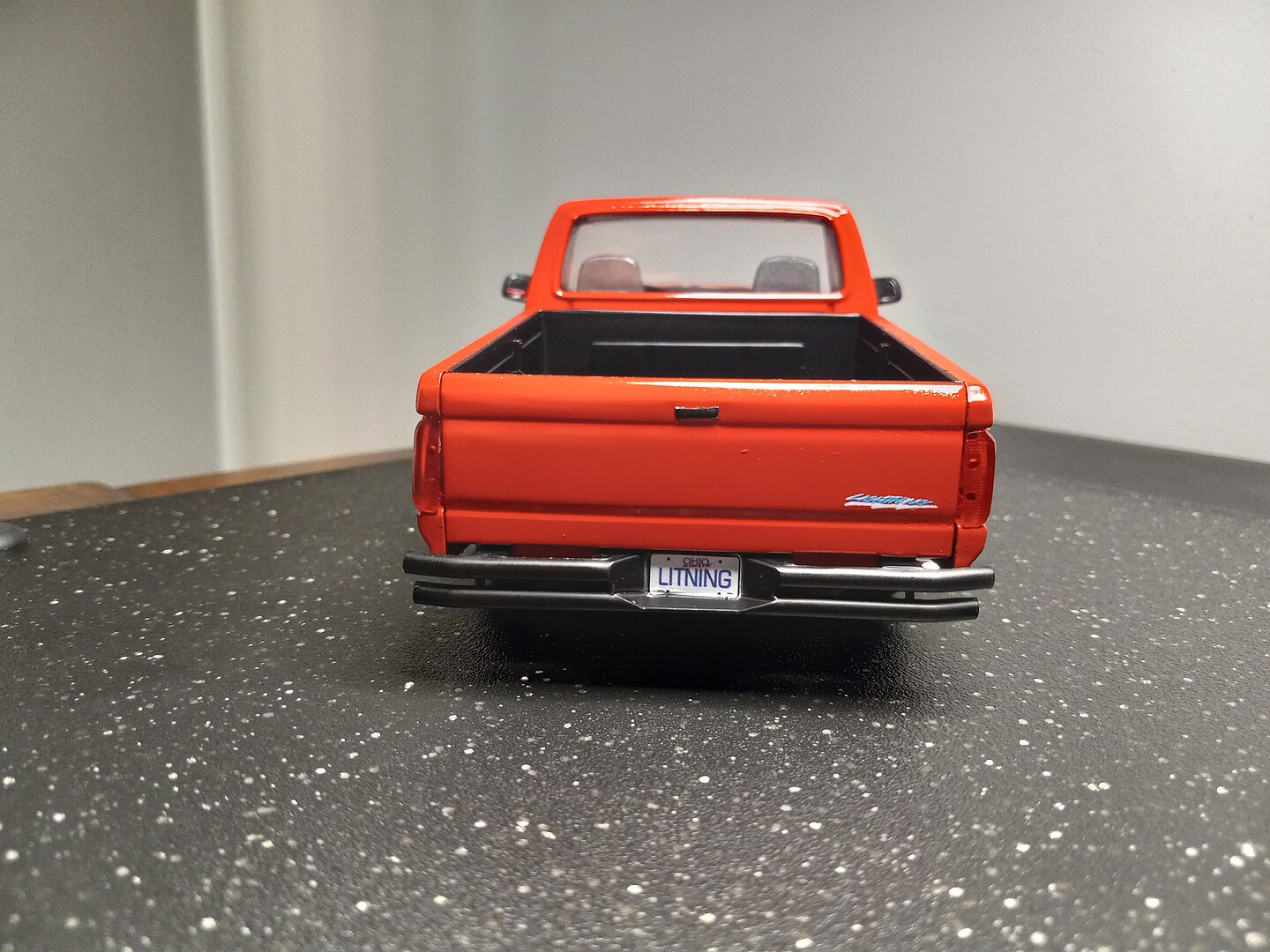1994 Ford F-150 Lightning Pickup -- Plastic Model Truck Kit -- 1/25 ...