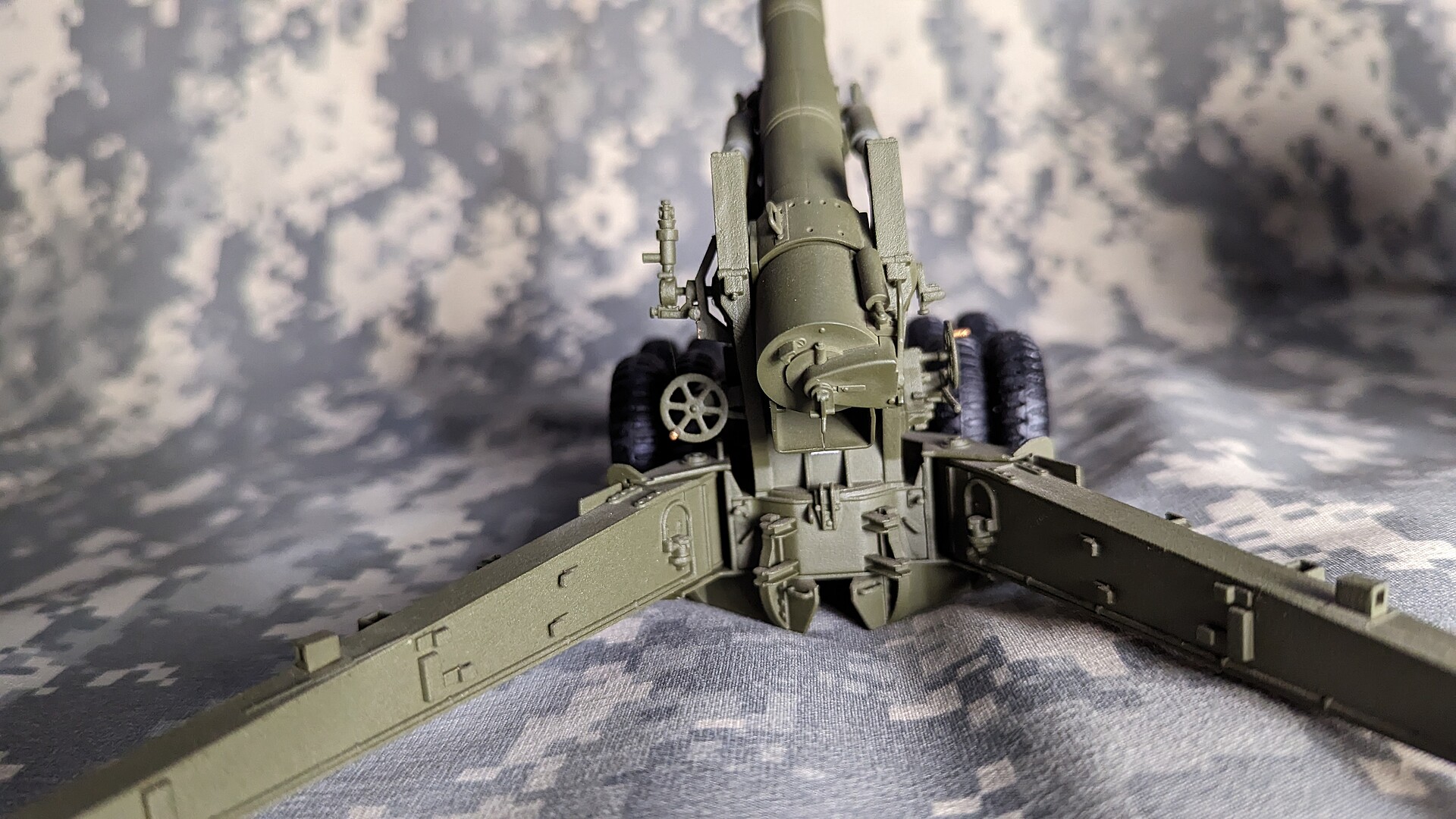 M59 155mm Long Tom Gun -- Plastic Model Artillery Kit -- 1/35 Scale ...
