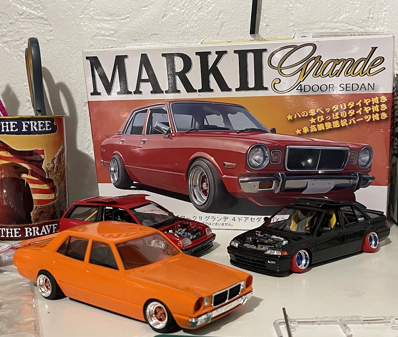 Corona Mark II Grand 4-Door Sedan -- Plastic Model Car Vehicle Kit -- 1 ...