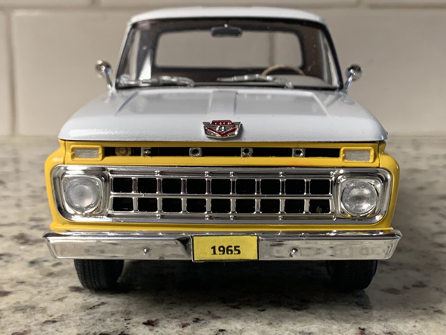 1965 Ford Custom Cab Pickup Truck -- Plastic Model Vehicle Kit -- 1/25 ...