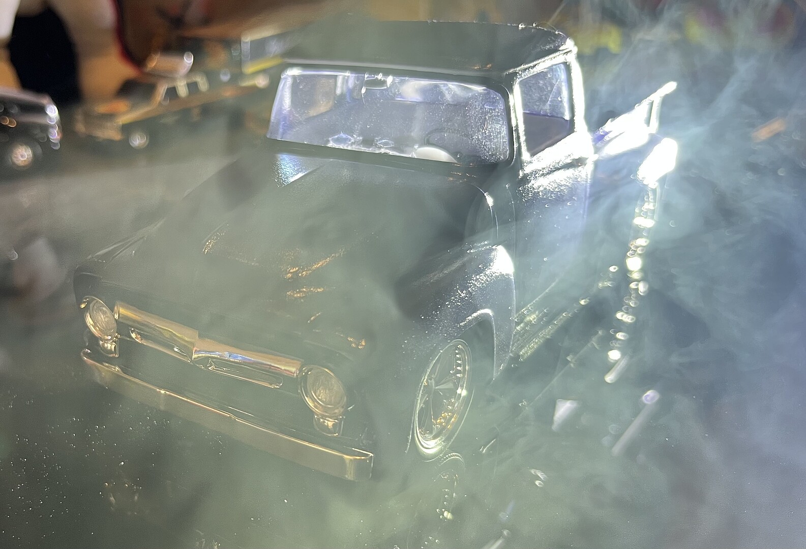 Ford FD-100 Pickup -- Plastic Model Truck Kit -- 1/25 Scale -- #854426 ...