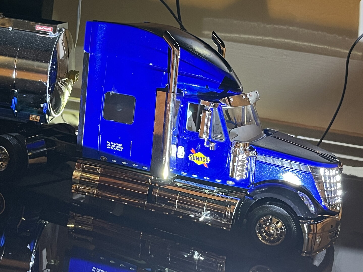 Fruehauf Plated Tanker Trailer Sunoco -- Plastic Model Truck Vehicle ...