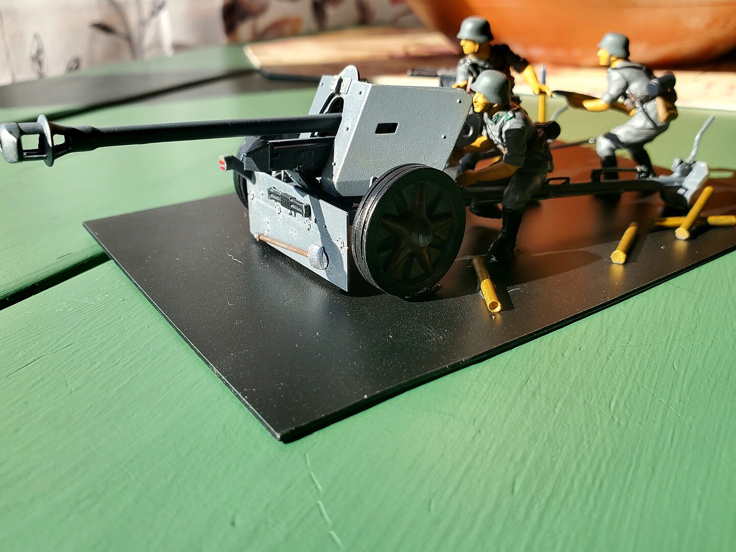 German 75mm Anti-Tank Gun -- Plastic Model Military Diorama Kit -- 1/35 ...