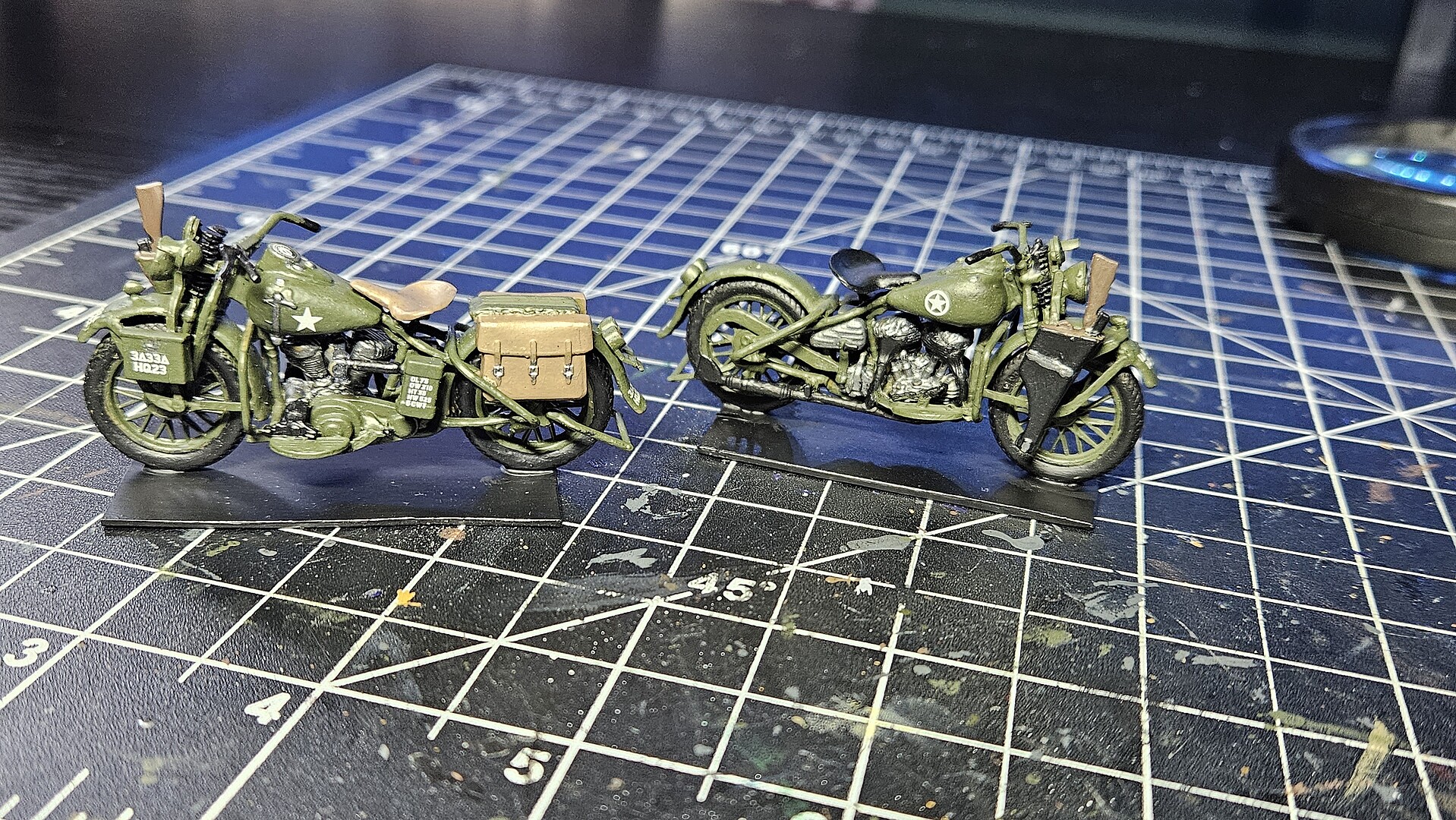 US Motorcycles WWII Normandy -- Plastic Model Motorcycle Kit -- 1/35 ...