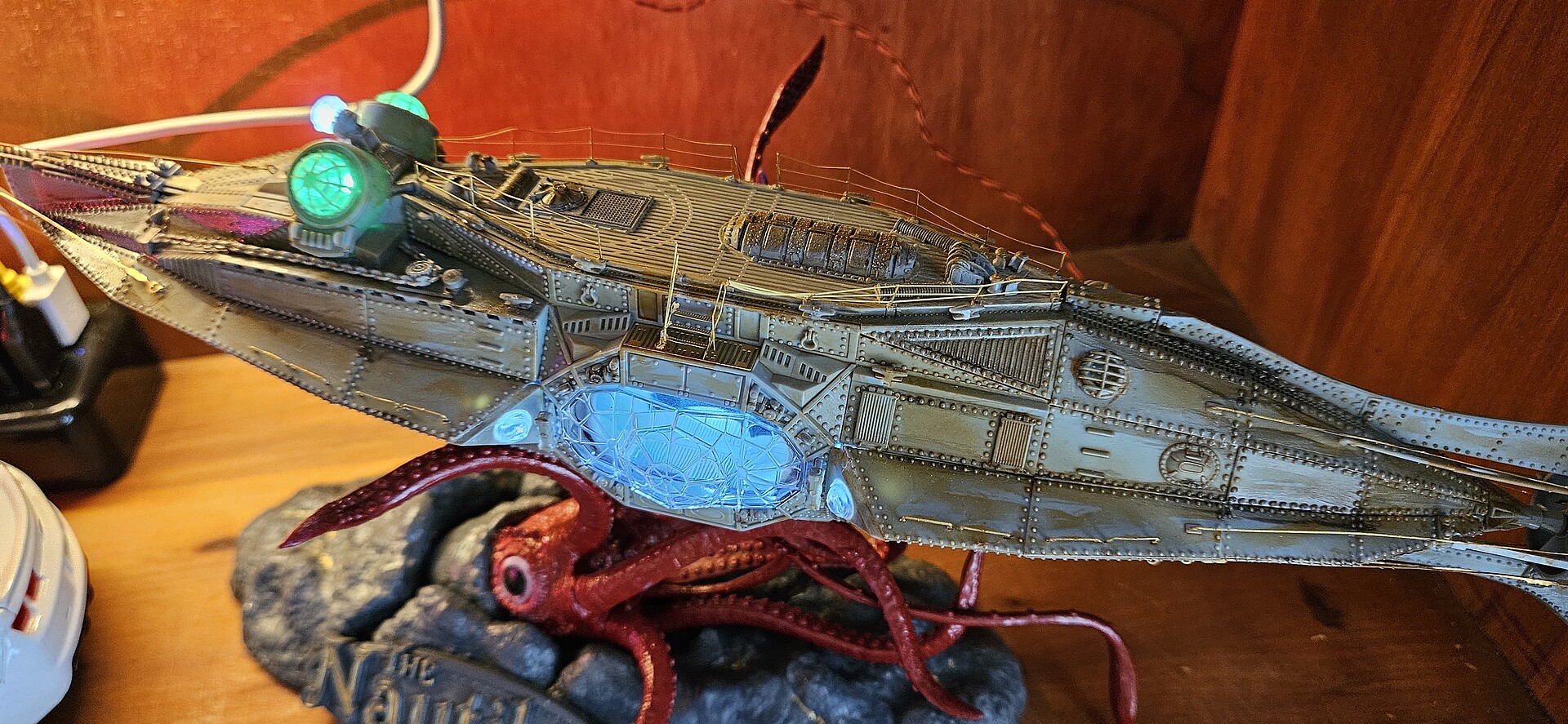 The Nautilus Submarine -- Plastic Model Military Ship Kit -- 1/144 ...