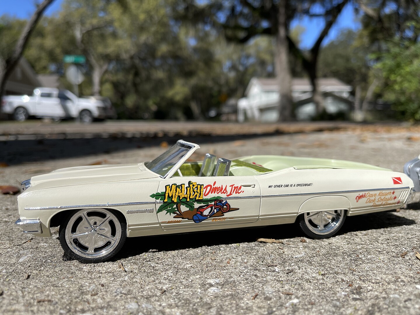 1970 Bonneville Convertible/Pickup -- Plastic Model Car Kit -- 1/25 ...