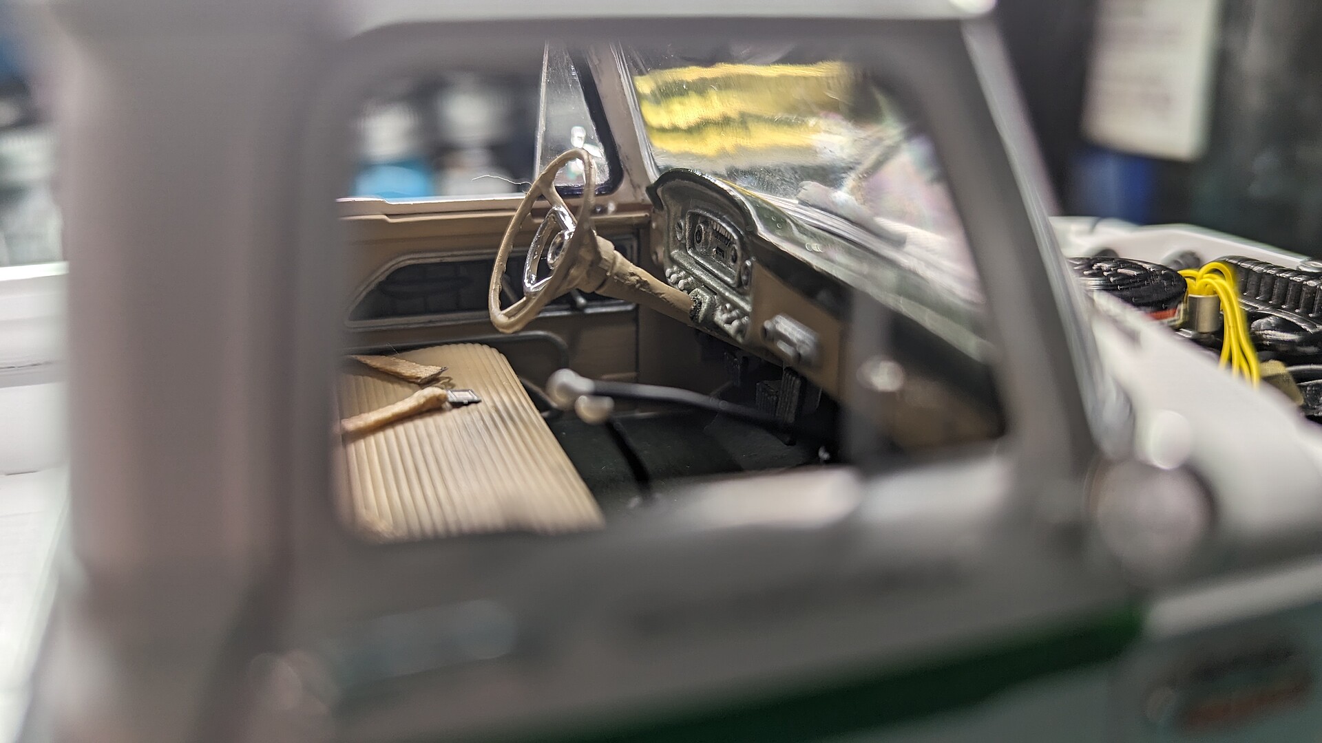 1966 Ford F100 Custom Cab 4x4 Truck (2nd Qtr) -- Plastic Model Vehicle ...