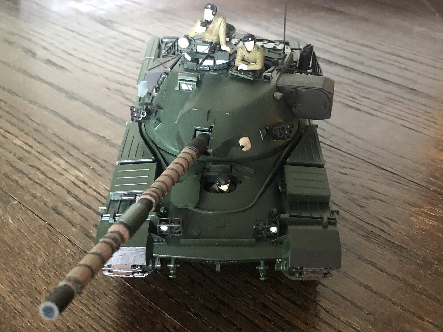 British Chieftain Mk5 Tank -- Plastic Model Military Vehicle Kit -- 1/ ...