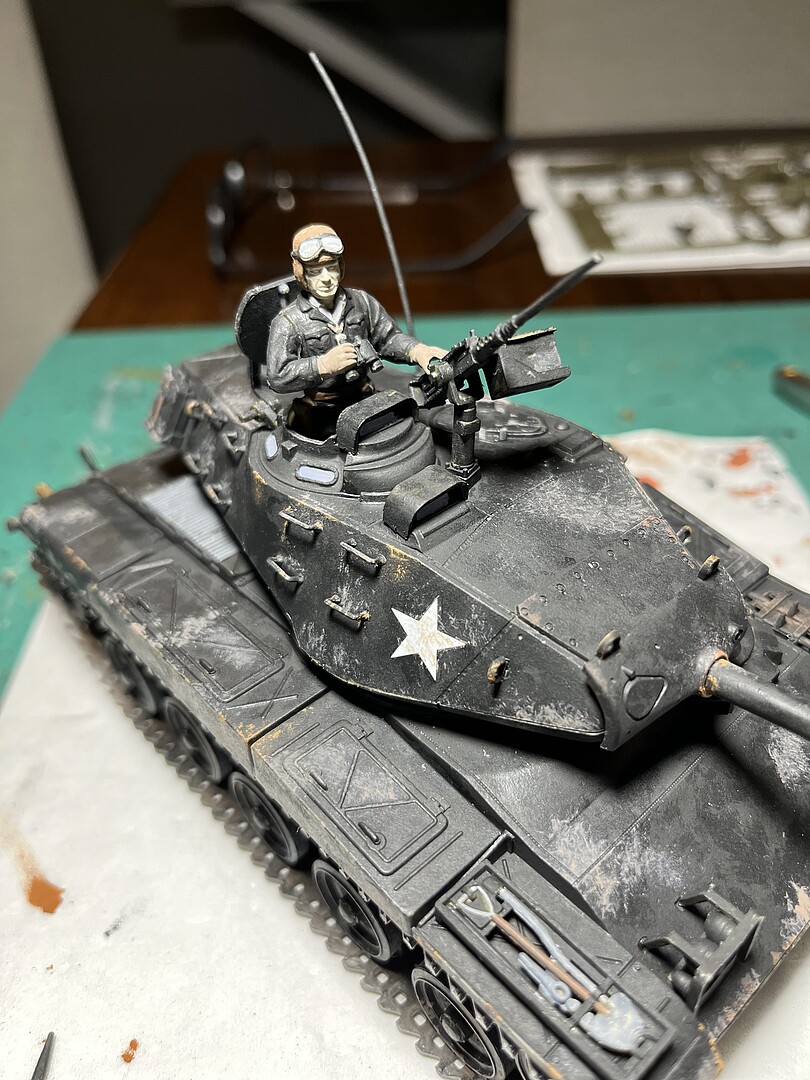 US M41 Walker Bulldog -- Plastic Model Military Vehicle Kit -- 1/35 ...