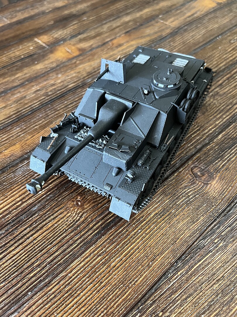 German Sturmgeschutz IV Tank -- Plastic Model Military Vehicle Kit -- 1 ...
