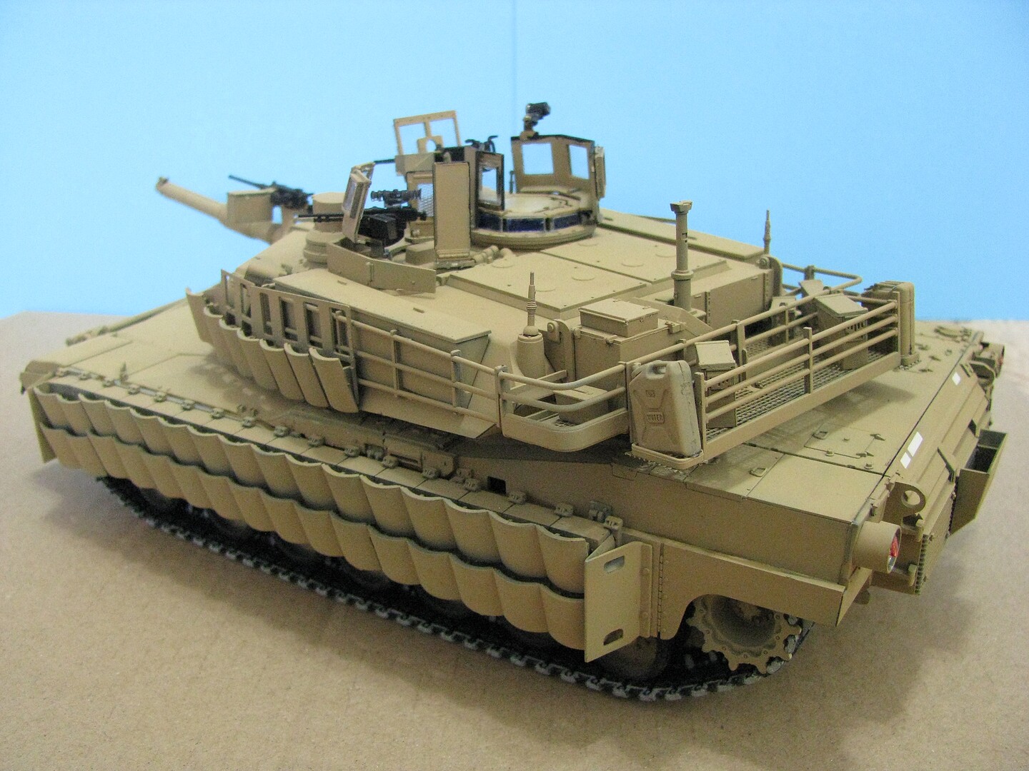 US M1A2 SEP Abrams Tusk II Tank -- Plastic Model Military Vehicle Kit ...