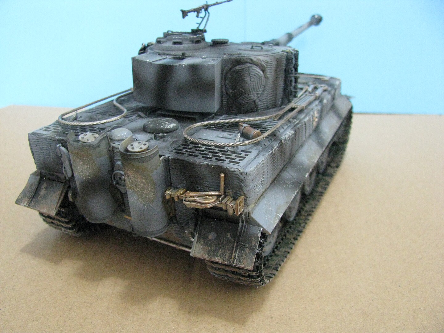 German Tiger I Late Production Tank -- Plastic Model Military Vehicle ...