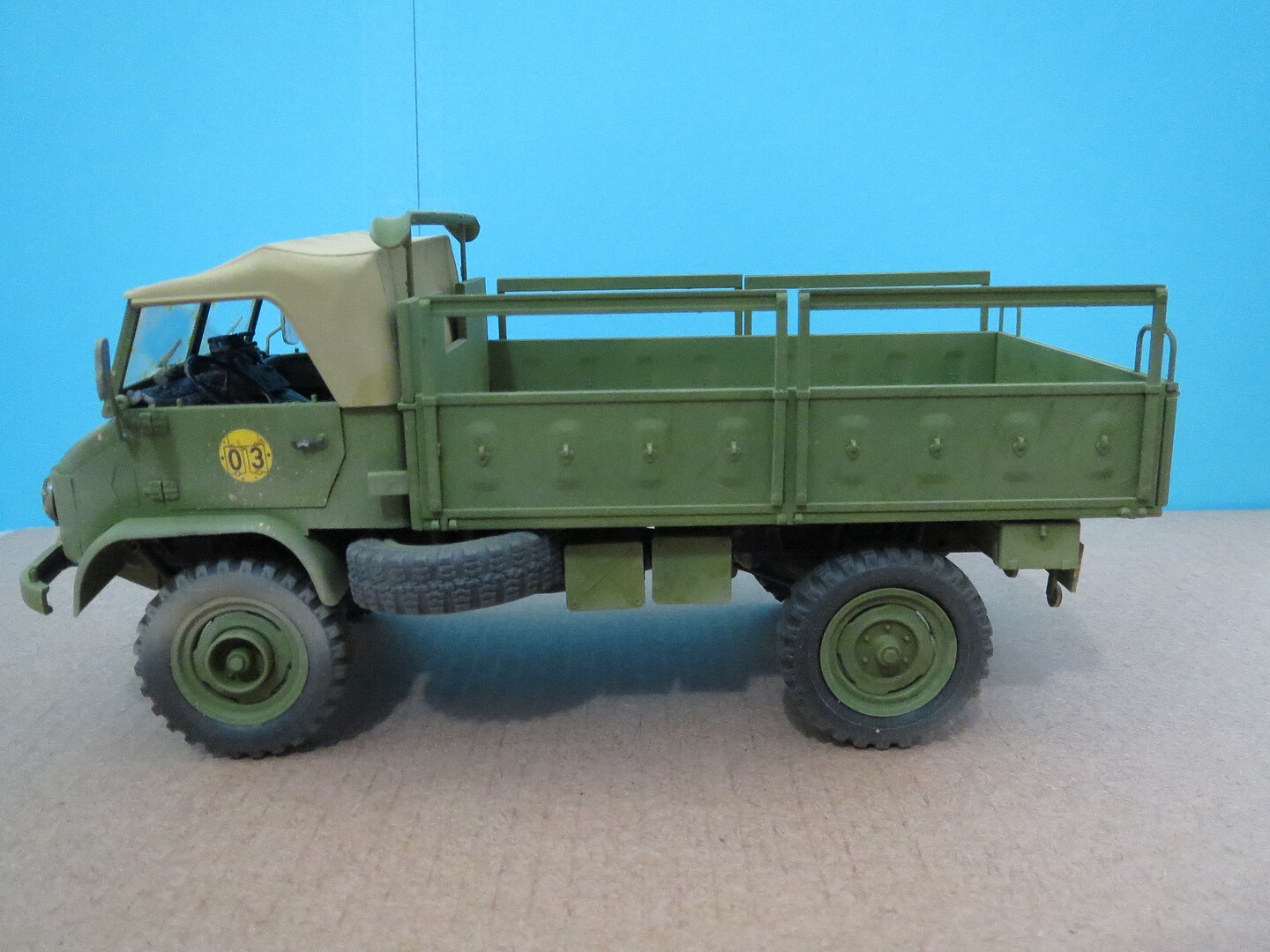 German Unimog S404 Military Ambulance -- Plastic Model Military Vehicle ...