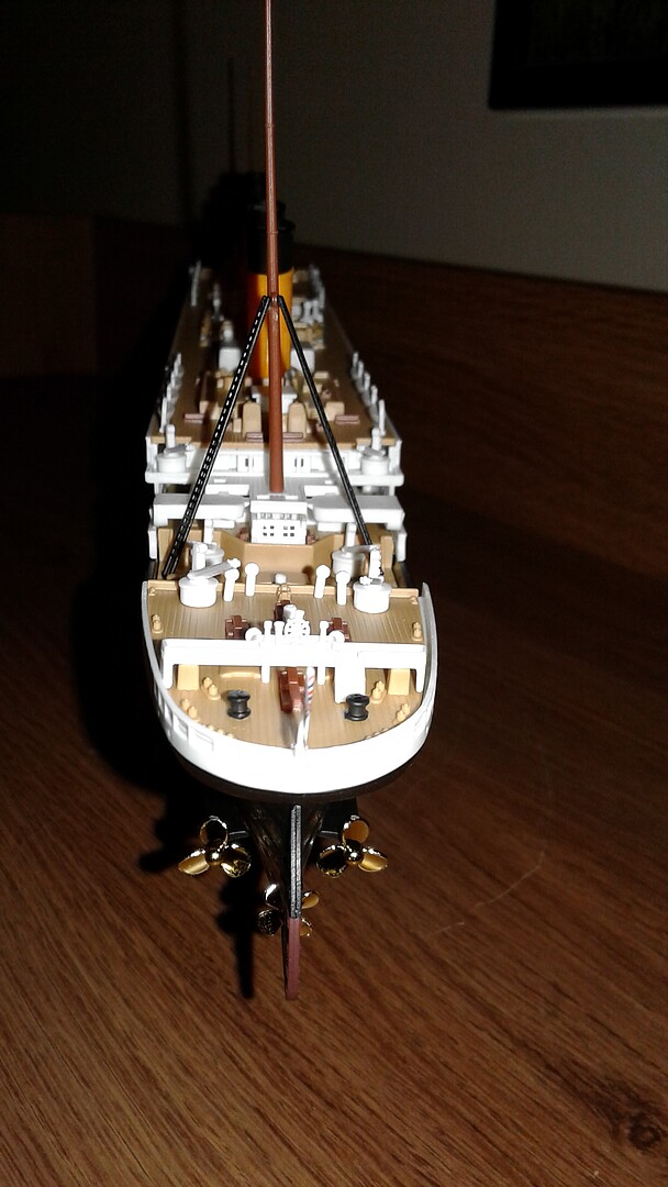 RMS Titanic Ocean Liner -- Plastic Model Commercial Ship Kit -- 1/570 ...