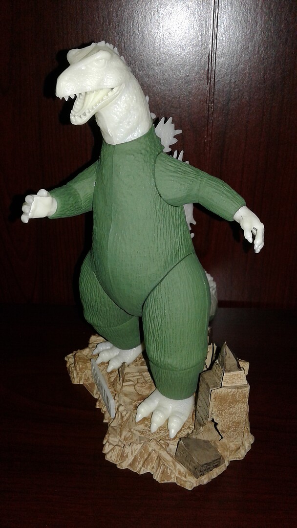 Glow-in-the-Dark Godzilla -- Plastic Model Fantasy Figure -- #466 ...