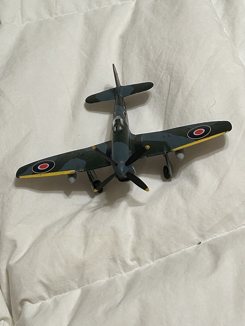 Tempest V Fighter -- Plastic Model Airplane Kit -- 1/72 Scale -- #12466 ...