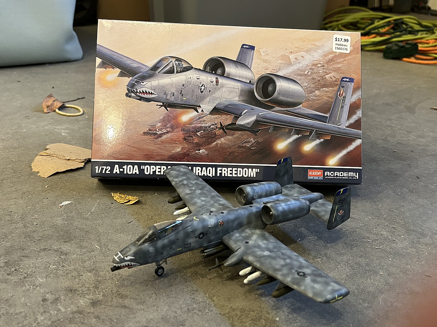 A-10A Plane Operation Iraqi Freedom -- Plastic Model Airplane Kit -- 1/ ...
