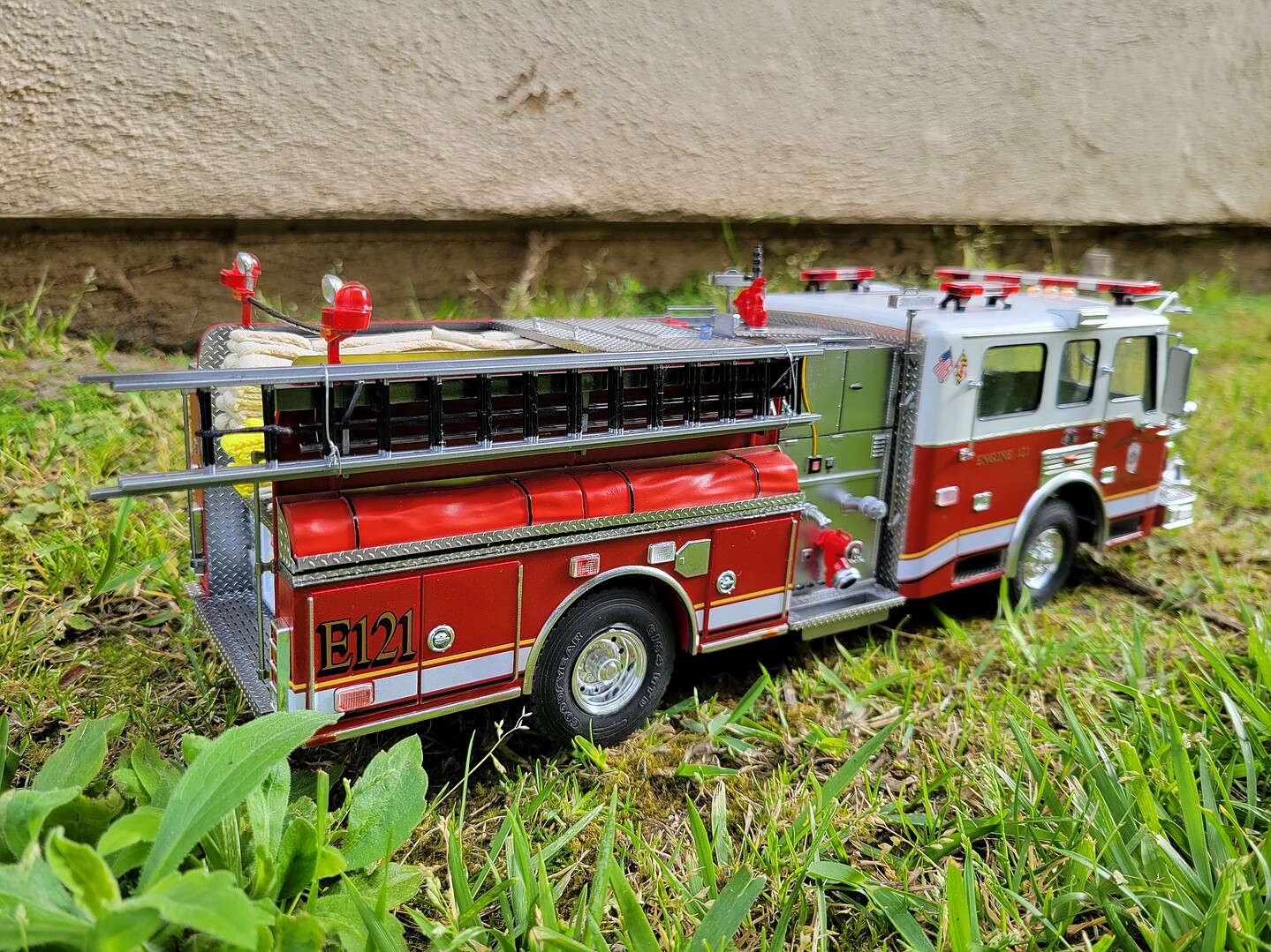 '02 American LaFrance Eagle Fire Pumper -- Plastic Model FIretruck Kit ...