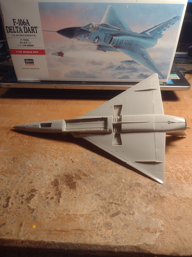 F-106A Delta Dart -- Plastic Model Airplane Kit -- 1/72 Scale -- #00341 ...