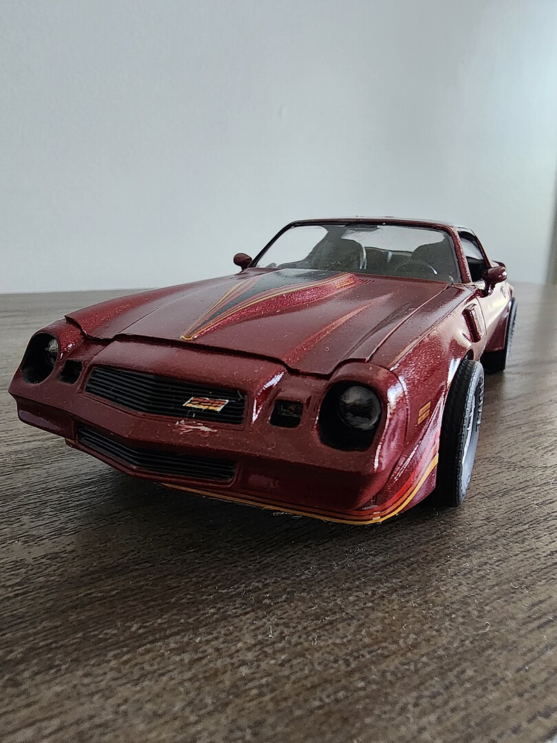 1981 Camaro Z28 -- Plastic Model Car Kit -- 1/25 Scale -- #4526 ...