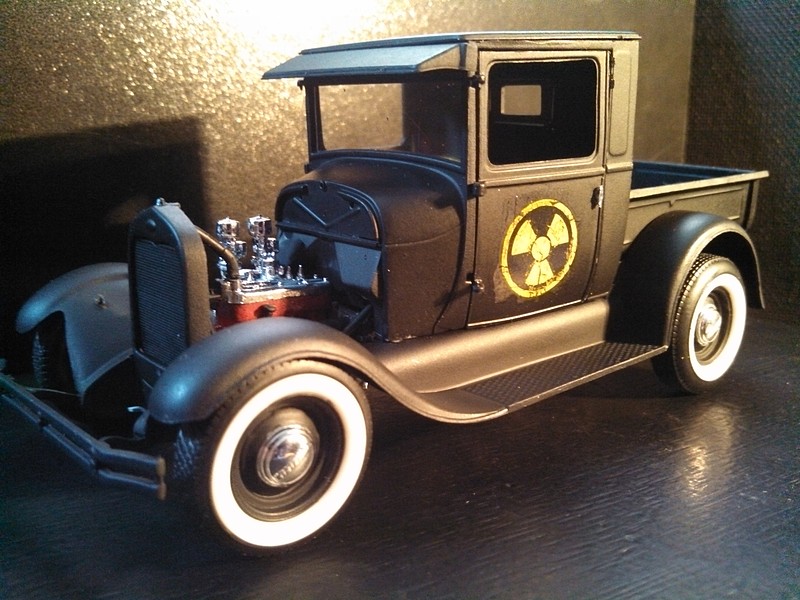 1929 Ford Rat Rod (3 in 1) -- Plastic Model Truck Kit -- 1/25 Scale ...