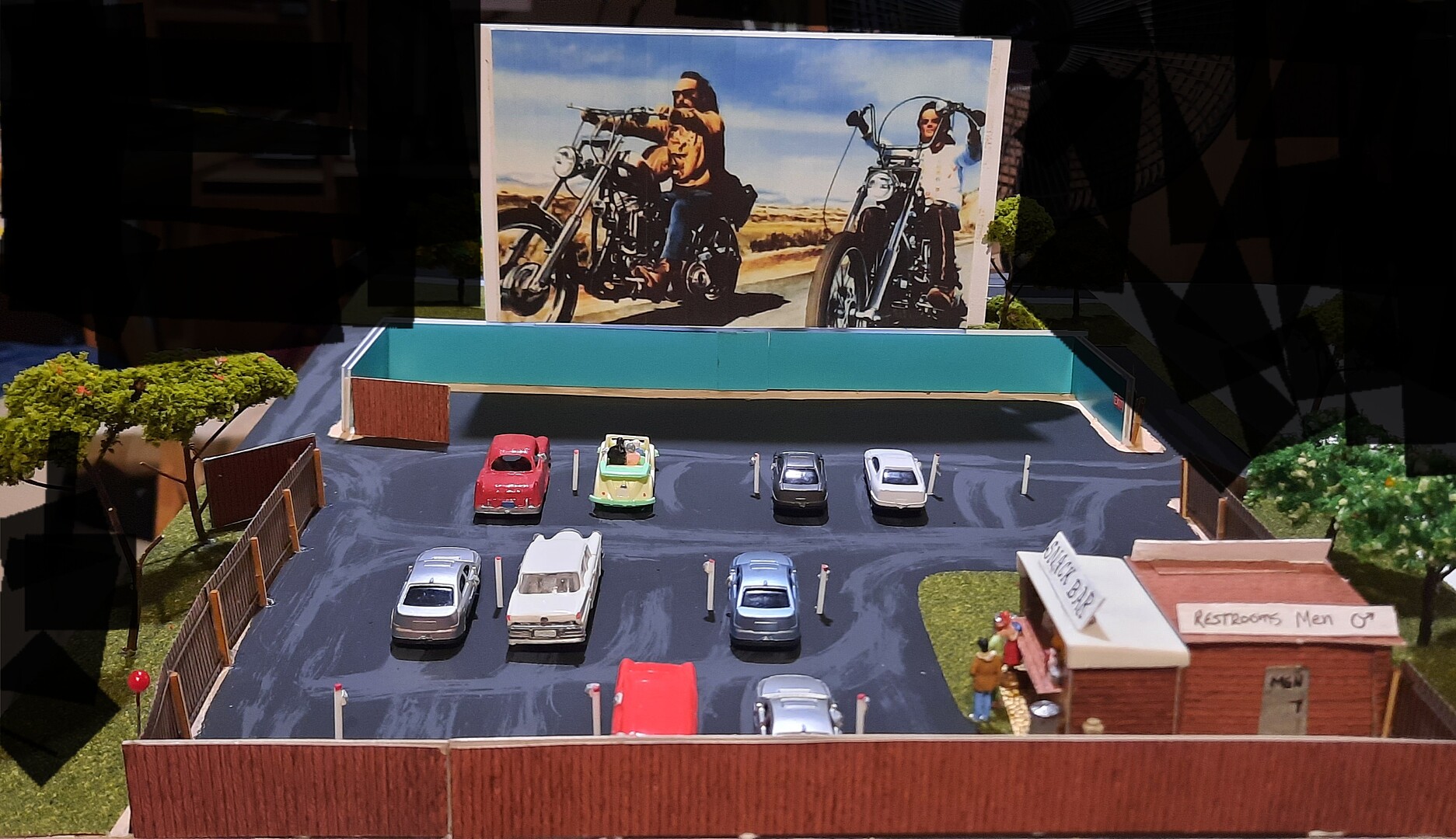 Drive-In Theatre - Kit -- HO Scale Model Railroad Building -- #168 ...