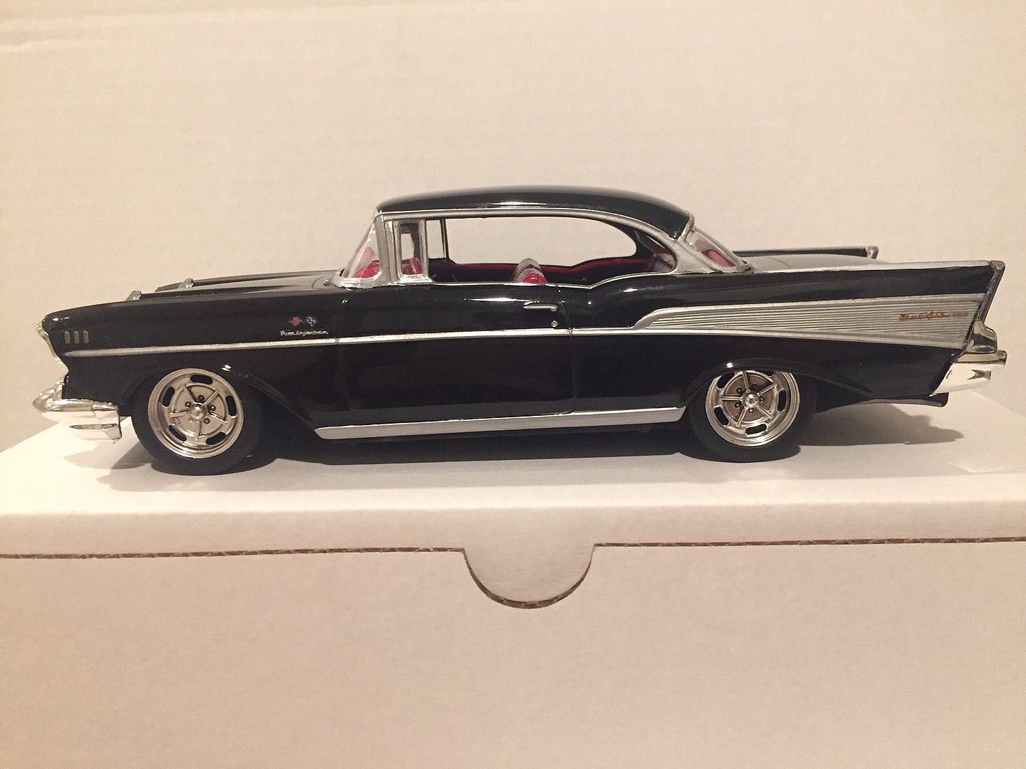 1957 Chevy Bel Air -- Snap Tite Plastic Model Car Kit -- 1/25 Scale ...