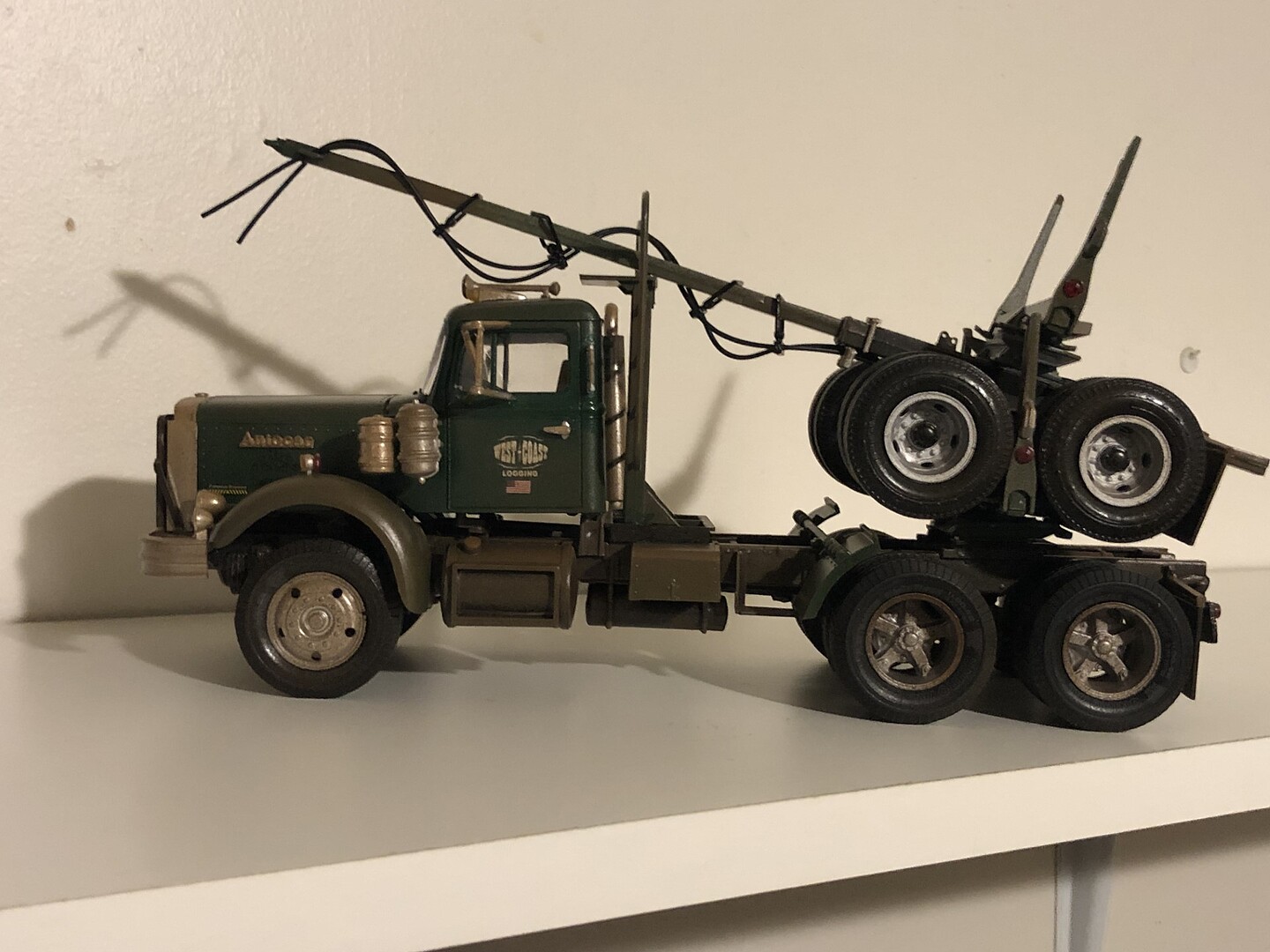 Autocar A64B Semi Tractor -- Plastic Model Truck Kit -- 1/25 Scale ...