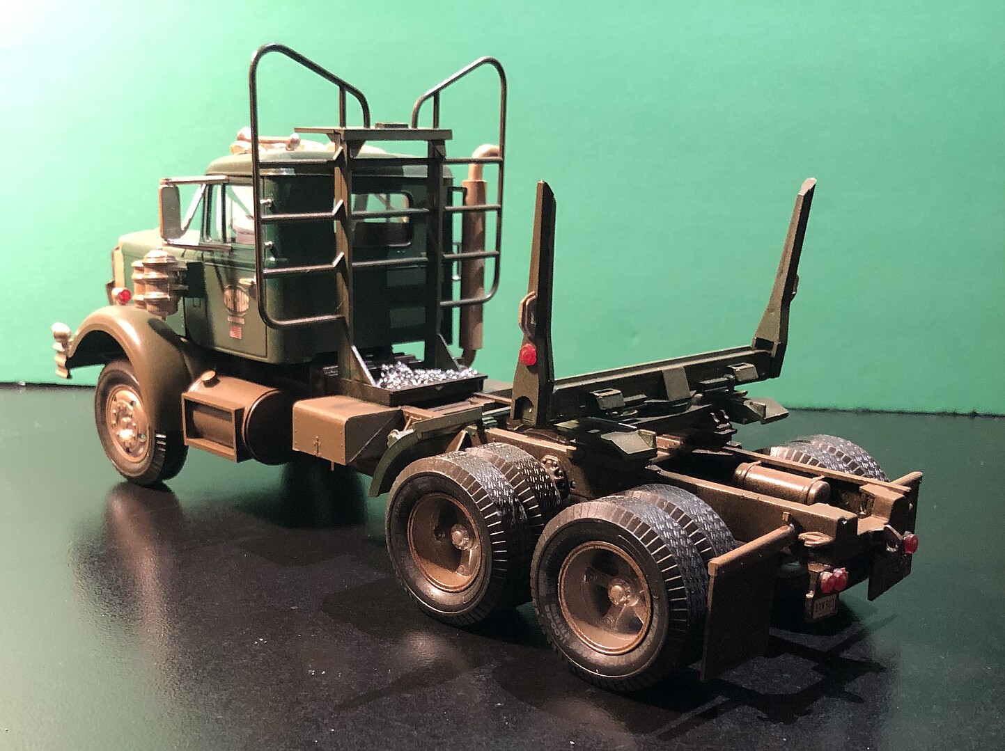 Autocar A64B Semi Tractor -- Plastic Model Truck Kit -- 1/25 Scale ...