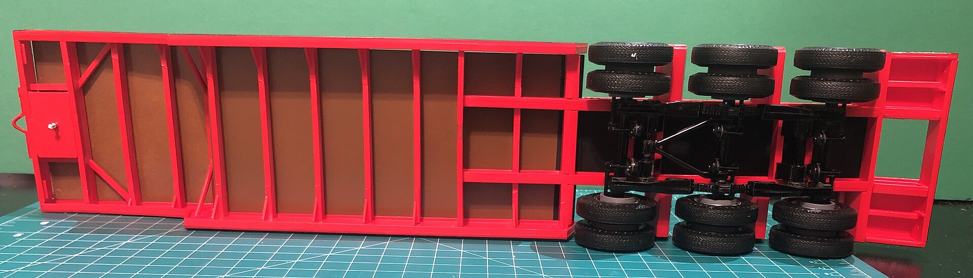 880 Lowboy Trailer with load -- Plastic Model Truck Vehicle Kit -- 1/25 ...