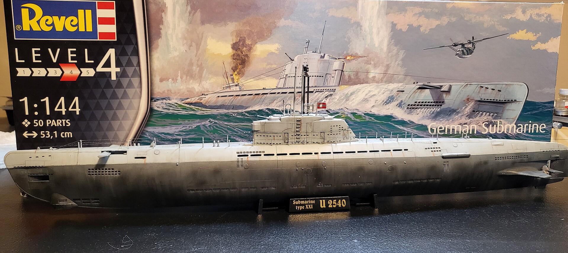 German Type XXI Submarine -- Plastic Model Military Ship Kit -- 1/144 ...