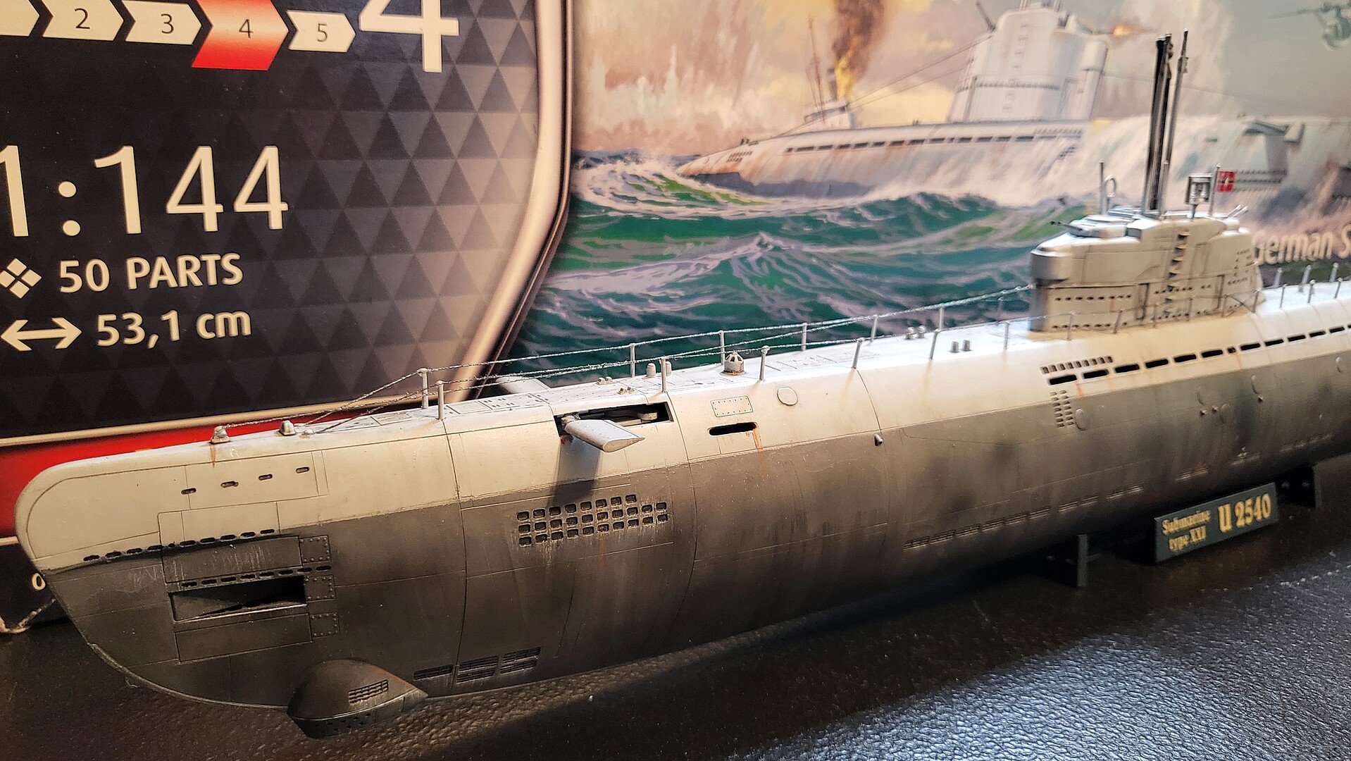 German Type XXI Submarine -- Plastic Model Military Ship Kit -- 1/144 ...