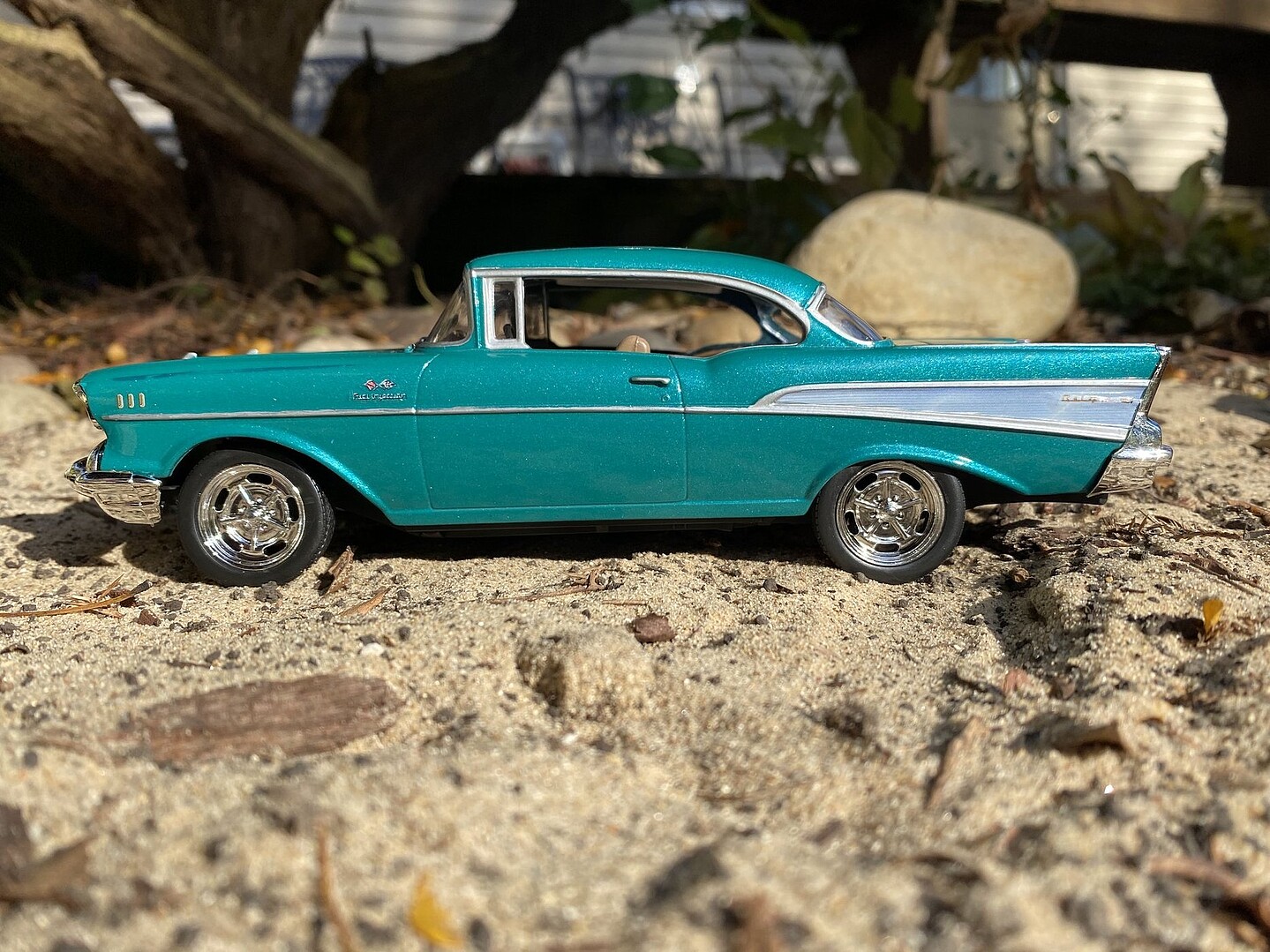 1957 Chevy Bel Air -- Snap Tite Plastic Model Car Kit -- 1/25 Scale ...