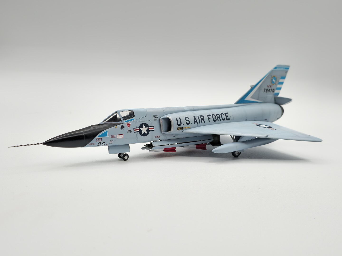 F-106A Delta Dart -- Plastic Model Airplane Kit -- 1/72 Scale -- #00341 ...