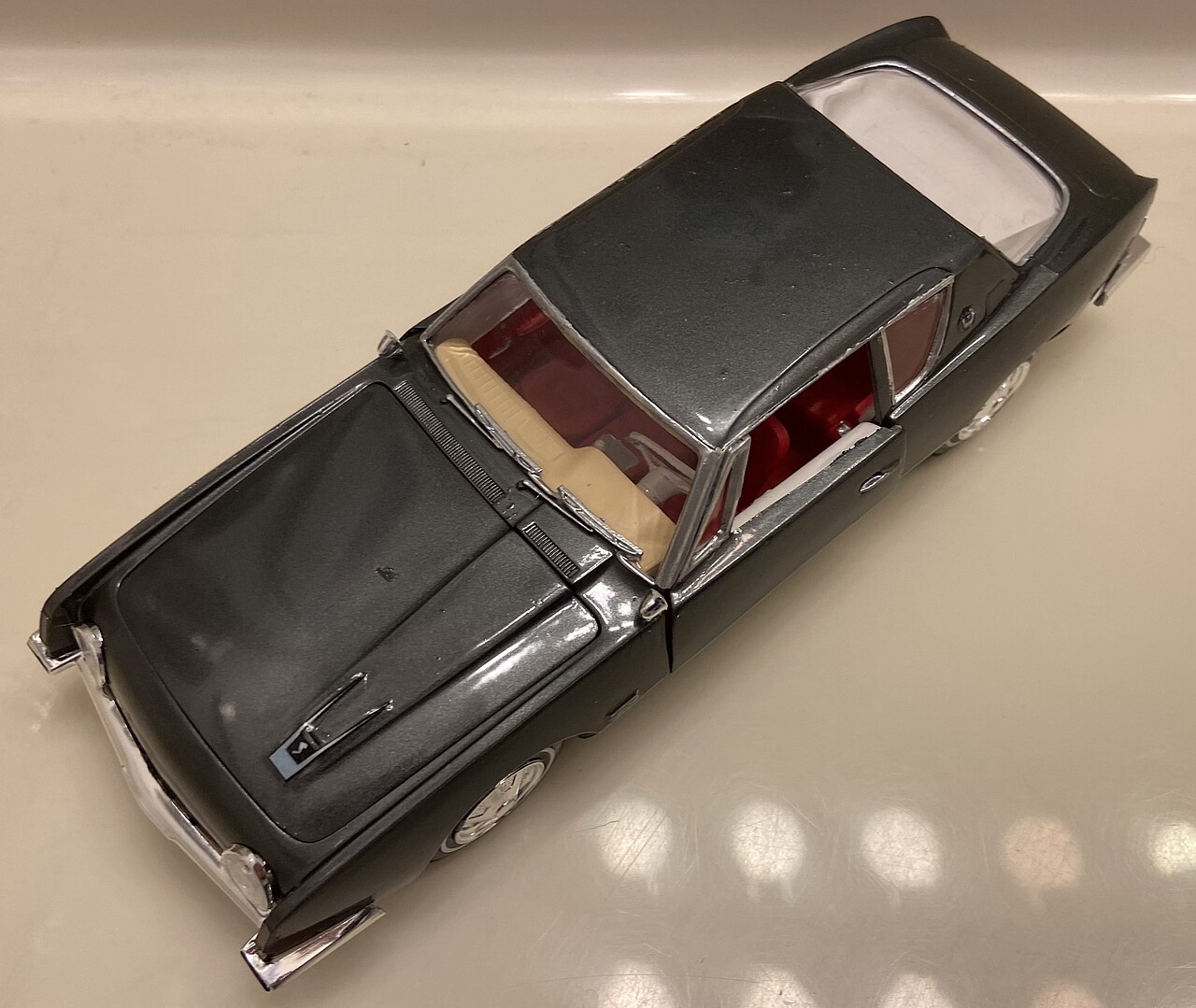 1963 Studebaker Avanti Sport Coupe -- Plastic Model Car Vehicle Kit ...