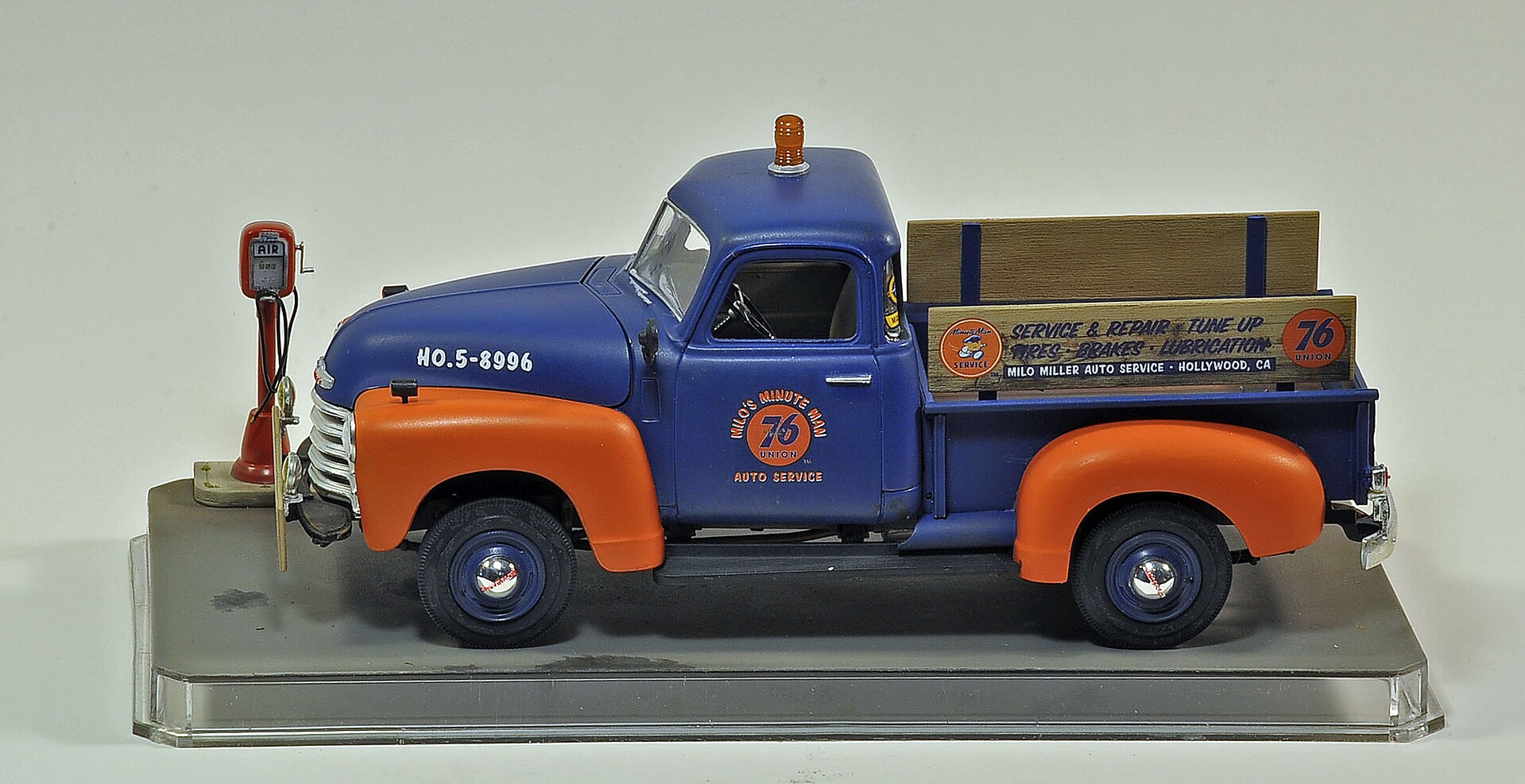 1950 Chevy Pick-Up -- Plastic Model Truck Kit -- 1/25 Scale -- #1076-12 ...