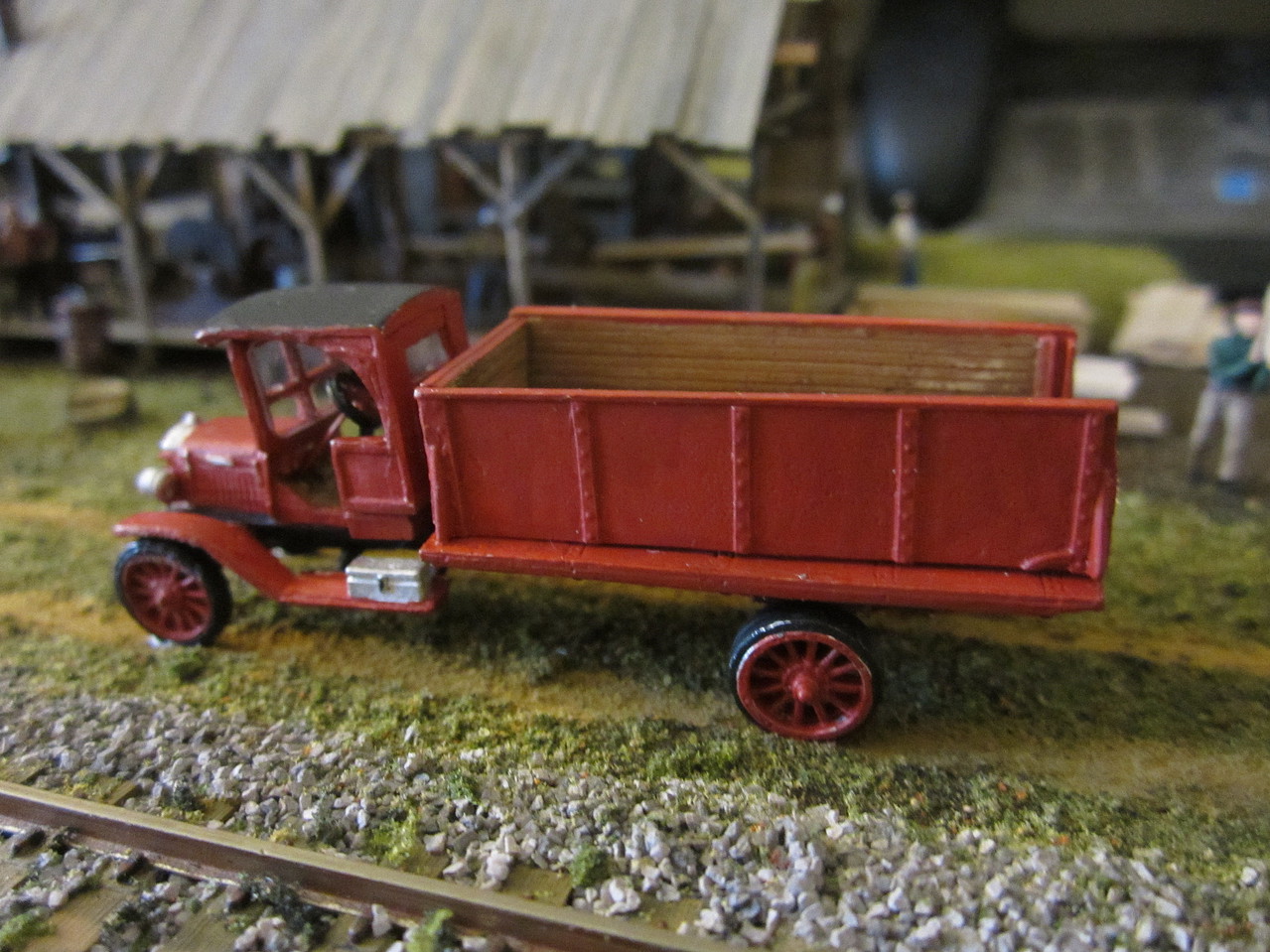 Scenic Detail Grain Truck (1914 Diamond T) -- HO Scale Model Railroad ...