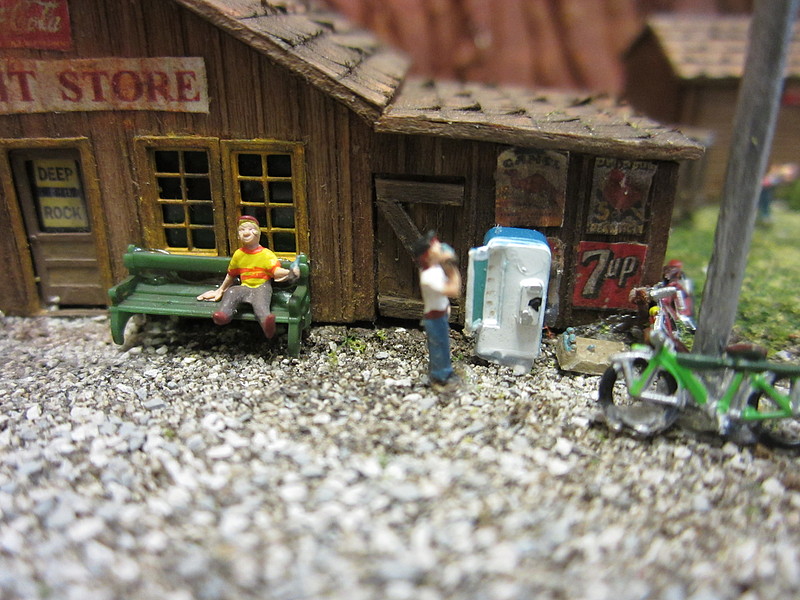 Bicycle Buddies -- N Scale Model Railroad Figure -- #a2194 pictures by ...