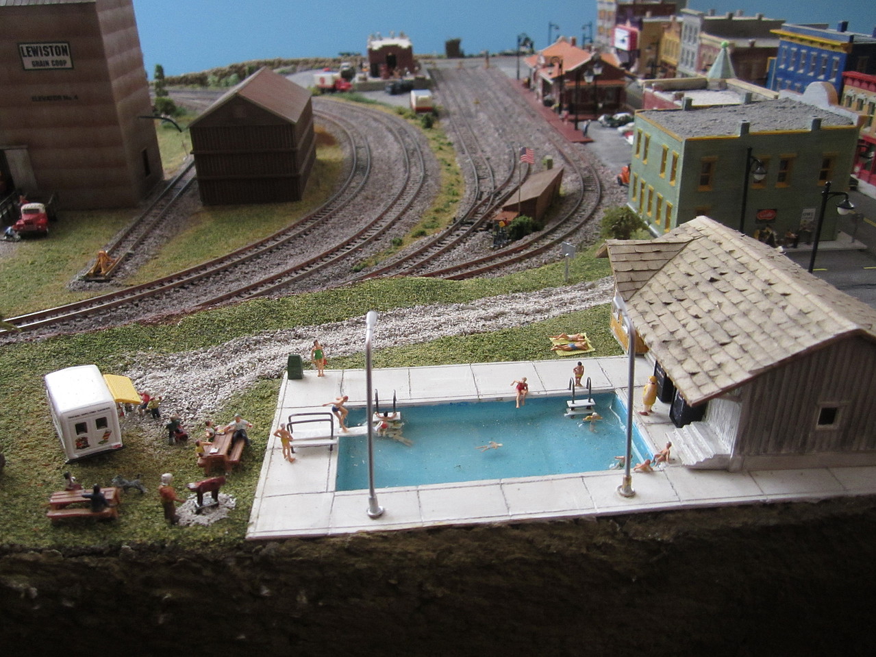 Realistic Water -- 16 oz. -- Model Railroad Mold Accessory -- #c1211 ...