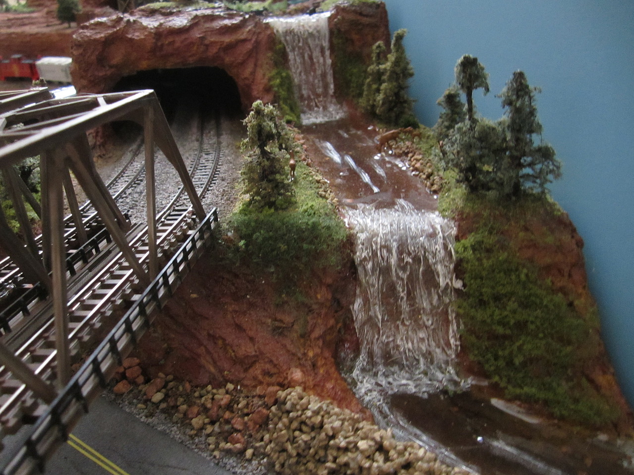 Realistic Water -- 16 oz. -- Model Railroad Mold Accessory -- #c1211 ...