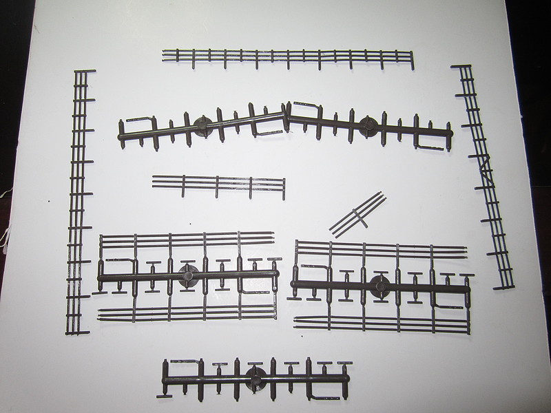Gallery Pictures Peco Flexible Brown Log Type Fencing (5) Model ...