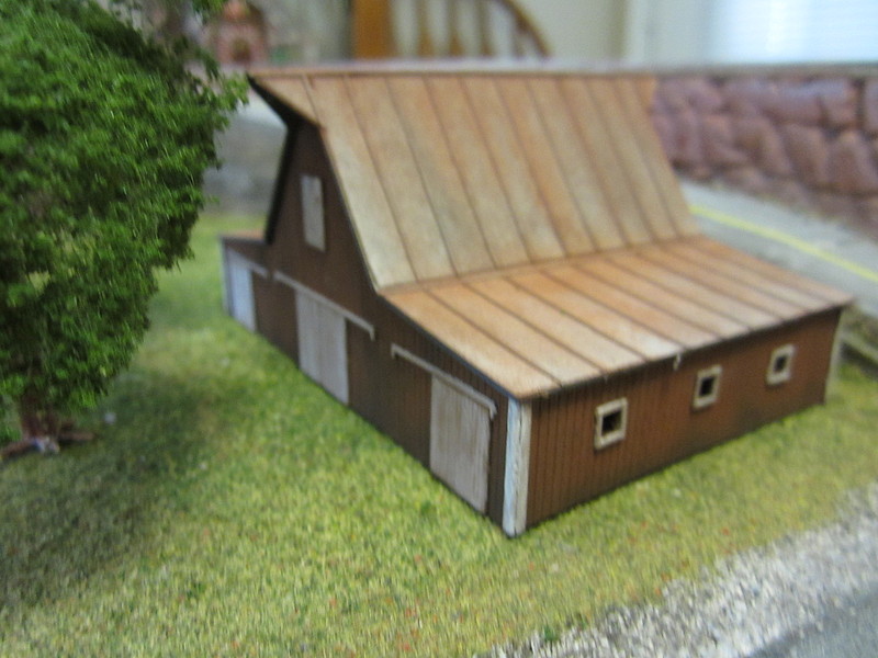 Feeder & Livestock Barn Kit -- N Scale Model Railroad Building -- #617 ...